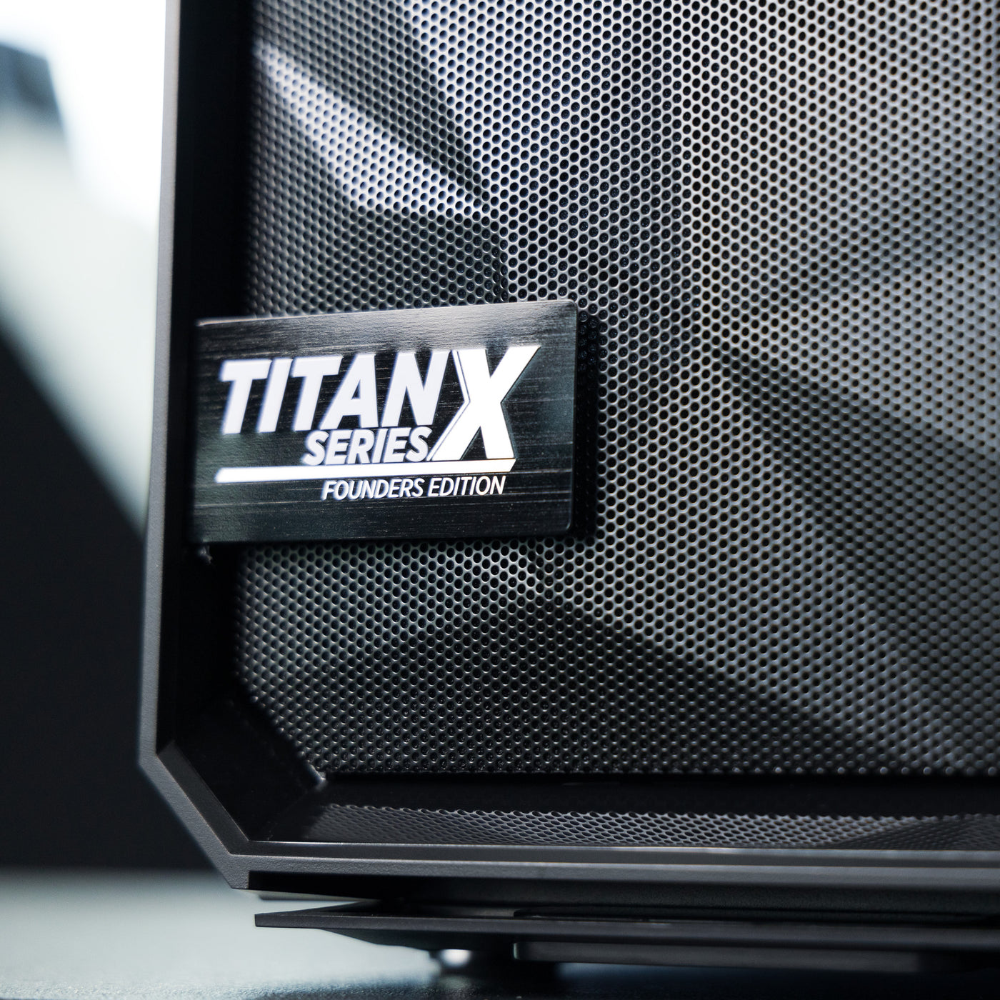 TITAN X-1 PRO Desktop Workstation
