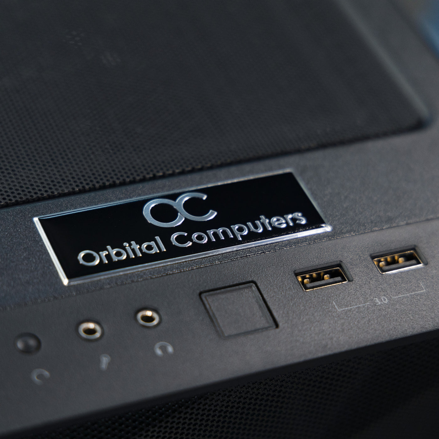 TITAN X-1 PRO Desktop Workstation